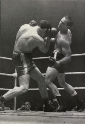 Middleweight Boxing Match Terry Downes Left Editorial Stock Photo ...