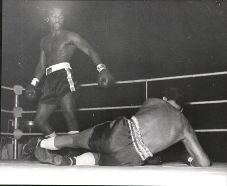 2,000 1950s boxers Stock Pictures, Editorial Images and Stock Photos ...