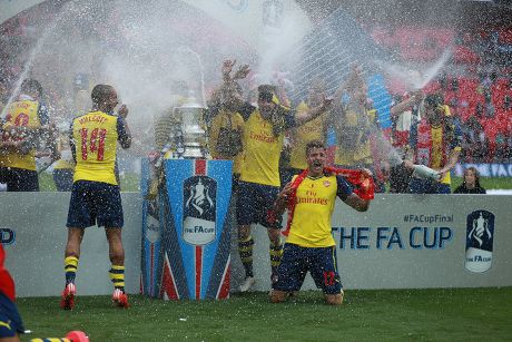 Arsenal Celebration After Trophy Presentation Spraying Editorial Stock ...
