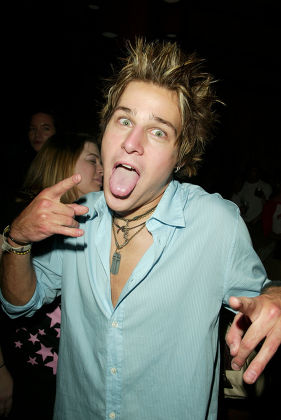 __COUNT__ 'TAKE IT ALL' ALBUM LAUNCH BY RYAN CABRERA, FYE RECORD STORE ...