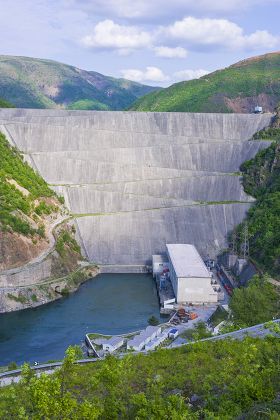 14 Fierza dam Stock Pictures, Editorial Images and Stock Photos ...