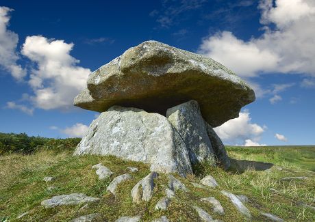 Chun Quoit Megalithic Burial Dolmen Neolithic - Foto de stock de ...
