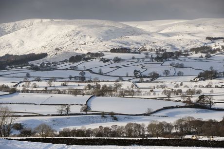 27 Distant farms Stock Pictures, Editorial Images and Stock Photos ...