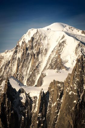 Summit Mont Blanc Mont Blanc Highest Editorial Stock Photo - Stock ...