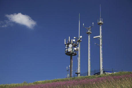 70 Communications relay Stock Pictures, Editorial Images and Stock ...