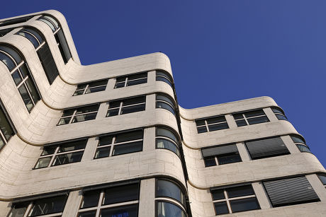 18 Exterior of shape headquarters building Stock Pictures, Editorial ...
