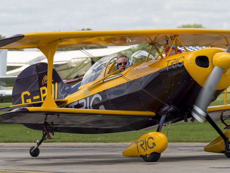 Pilot Pitts Special Aerobatic Biplane Looks Editorial Stock Photo ...