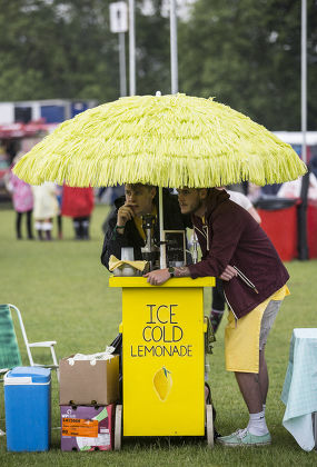 Men Working Lemonade Stall Take Cover Editorial Stock Photo - Stock ...