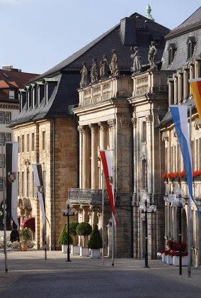 250 Opernhaus Stock Pictures, Editorial Images and Stock Photos ...