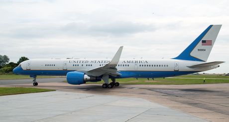 Us Air Force C32 Aircraft Begins Editorial Stock Photo - Stock Image ...