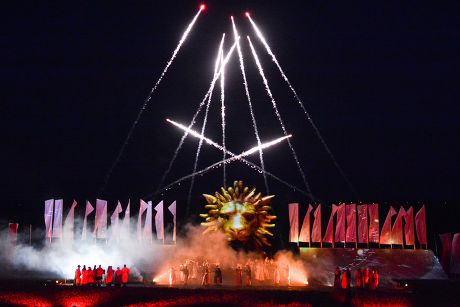 33 Firework battle Stock Pictures, Editorial Images and Stock Photos ...