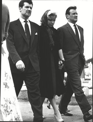 Actress June Cunningham Funeral Bonar Colleano Editorial Stock Photo ...