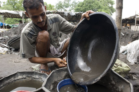 Many Slum Inhabitants Live Recycling Old Editorial Stock Photo - Stock ...