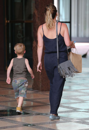Hilary Duff Son Luca Cruz Comrie Editorial Stock Photo - Stock Image ...