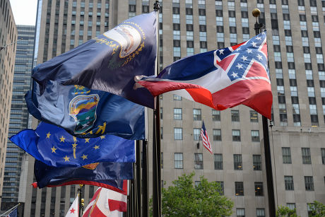 State Flag Mississippi Waves Over Rockefeller Editorial Stock Photo ...
