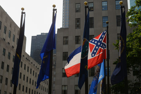 State Flag Mississippi Waves Over Rockefeller Editorial Stock Photo ...
