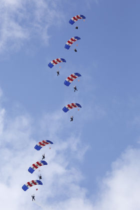 46 Royal air force parachute team Stock Pictures, Editorial Images and ...