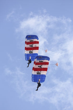 46 Royal air force parachute team Stock Pictures, Editorial Images and ...