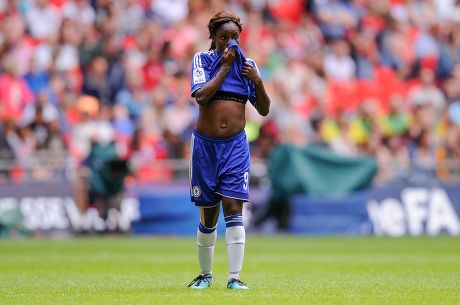 Eniola Aluko Chelsea Ladies Wipes Her Editorial Stock Photo - Stock ...