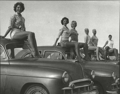 3,000 1950s cars Stock Pictures, Editorial Images and Stock Photos ...