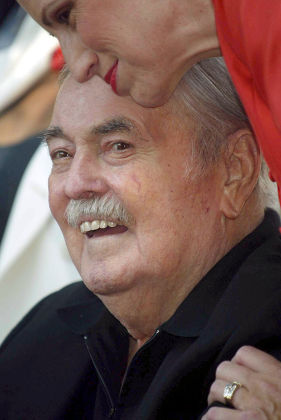 James Doohan Wife Wendie Daughter Sarah - Foto de stock de contenido ...