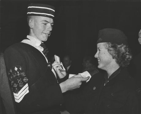 2,000 1950s boys Stock Pictures, Editorial Images and Stock Photos ...