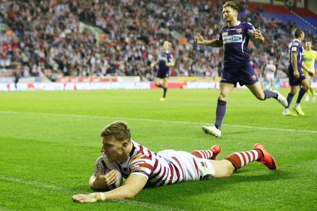 Dominic Manfredi Wigan Warriors Scores Try Editorial Stock Photo ...