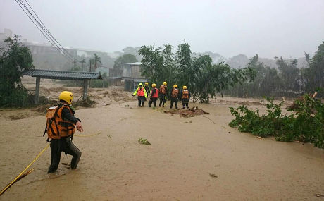 Aftermath Supertyphoon Soudelor Editorial Stock Photo - Stock Image ...
