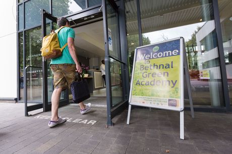 Evacuated Resident Arrives Evacuation Rest Centre Editorial Stock Photo ...