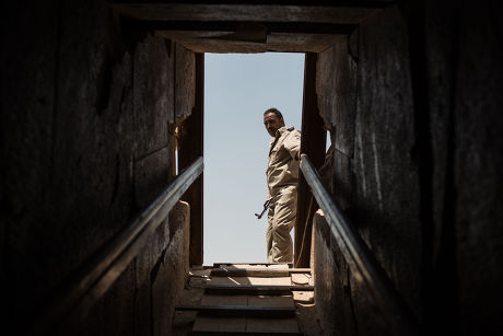 Egyptian Policeman Stands Guard Entrance Meidum Editorial Stock Photo ...