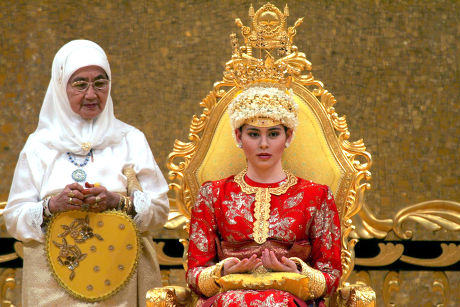 Princess Dayangku Sarah Binti Pengiran Salleh: foto stock editoriale ...