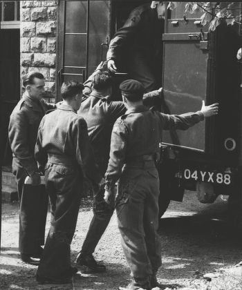 500 1950s riots Stock Pictures, Editorial Images and Stock Photos ...