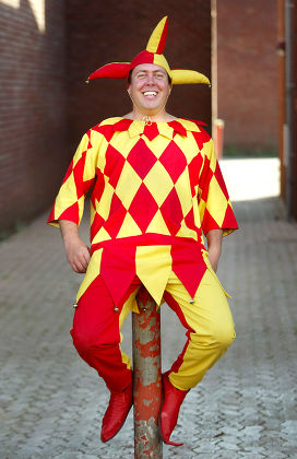 NIGEL RODER, FIRST STATE JESTER IN ENGLAND FOR 350 YEARS, BRITAIN ...