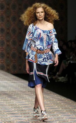 Model Modelling On Catwalk Editorial Stock Photo - Stock Image ...