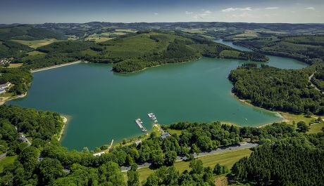 Hennesee Meschede Sauerland North Rhinewestphalia Germany Editorial ...