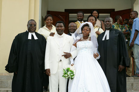 10 Christian african bride Stock Pictures, Editorial Images and Stock ...