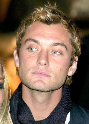'ALFIE' FILM PREMIERE, LONDON, BRITAIN - 14 OCT 2004 Stock Pictures ...