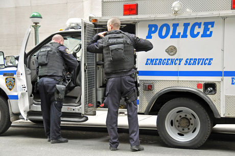 250 American police uniform Stock Pictures, Editorial Images and Stock ...
