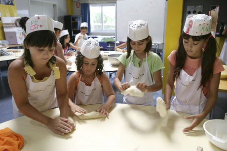 28 Cookery courses Stock Pictures, Editorial Images and Stock Photos ...