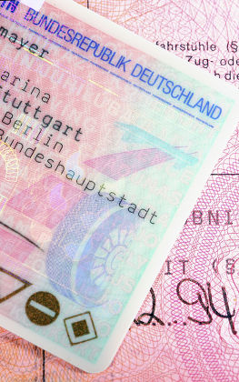 4 Driver's licences Stock Pictures, Editorial Images and Stock Photos ...