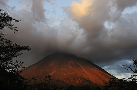 43 Arenal volcano national park Stock Pictures, Editorial Images and ...