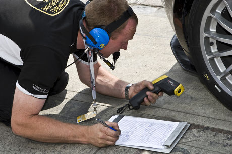 38 Checking tires Stock Pictures, Editorial Images and Stock Photos ...