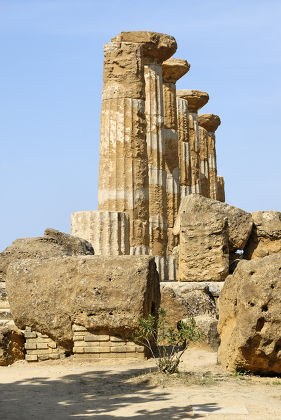 57 Hercules columns Stock Pictures, Editorial Images and Stock Photos ...