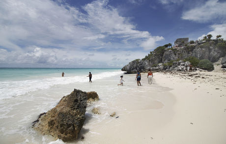 12 Pyramid rock beach Stock Pictures, Editorial Images and Stock Photos ...