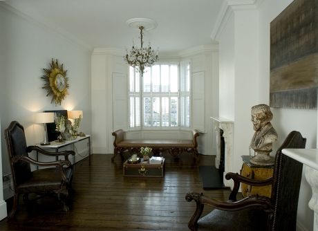 East London Home Suzanne Mizzi Painting Editorial Stock Photo - Stock ...