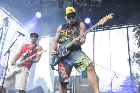 Reggae Rock Band Pepper Gets Audience Editorial Stock Photo - Stock ...