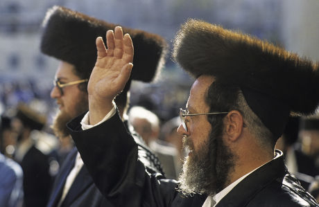 Orthodox Jews Wearing Shtreimel Wailing Wall Editorial Stock Photo ...