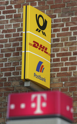 33 Dhl emblem Stock Pictures, Editorial Images and Stock Photos ...