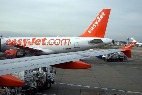 49 Easyjet airlines logo Stock Pictures, Editorial Images and Stock ...