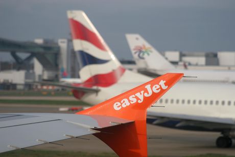 49 Easyjet airlines logo Stock Pictures, Editorial Images and Stock ...